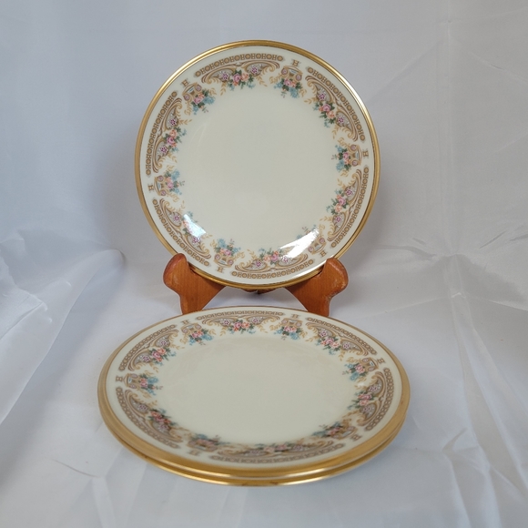 Lenox | Dining | Lenox China Versailles Set Of 3 6 Inch Gold Rimmed ...